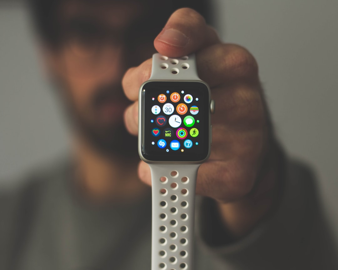 watchOS 27 Drops 5 Apple Watch Models: Official Reasons • Meteora Web ...